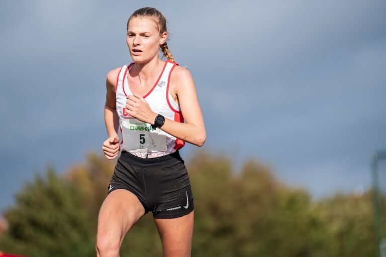 Juliette Thomas kwalificeert zich in Sevilla voor EK Rome op halve ...