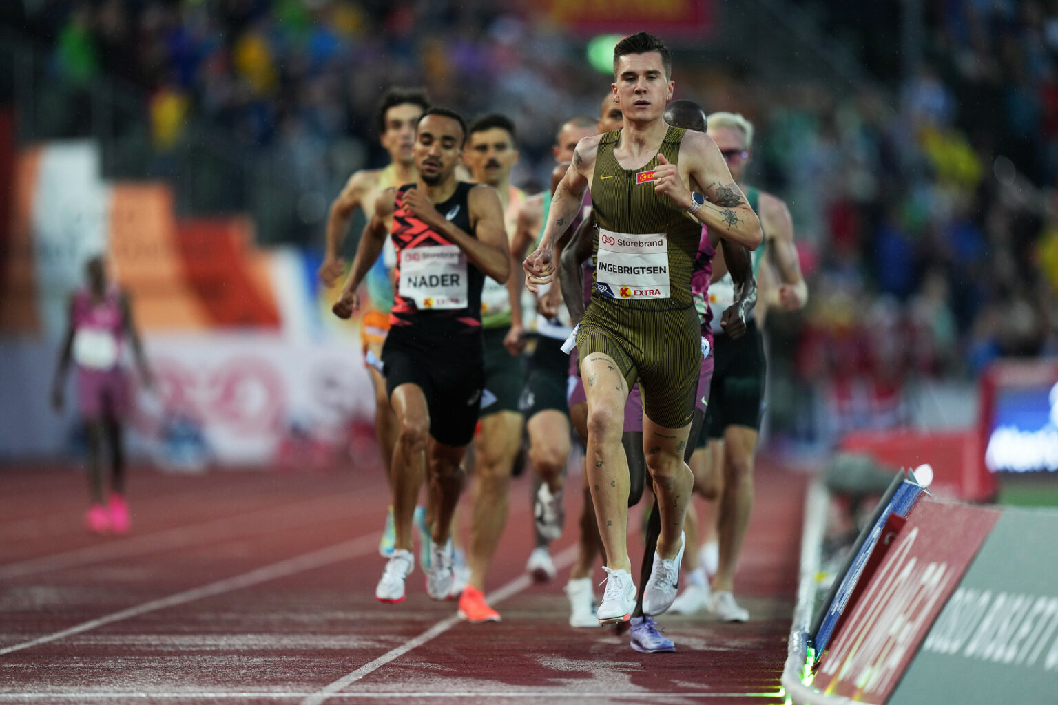 Jakob Ingebrigtsen verbetert eigen Europees record 1500m, Eliott ...