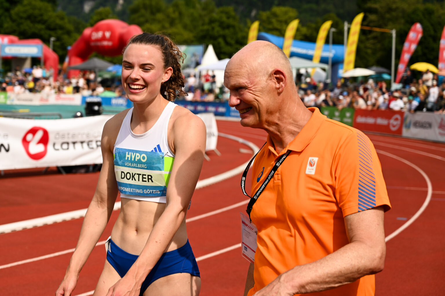 Götzis dag 2: Anna Hall rondt 7.000 puntenkaap en springt over Thiam ...