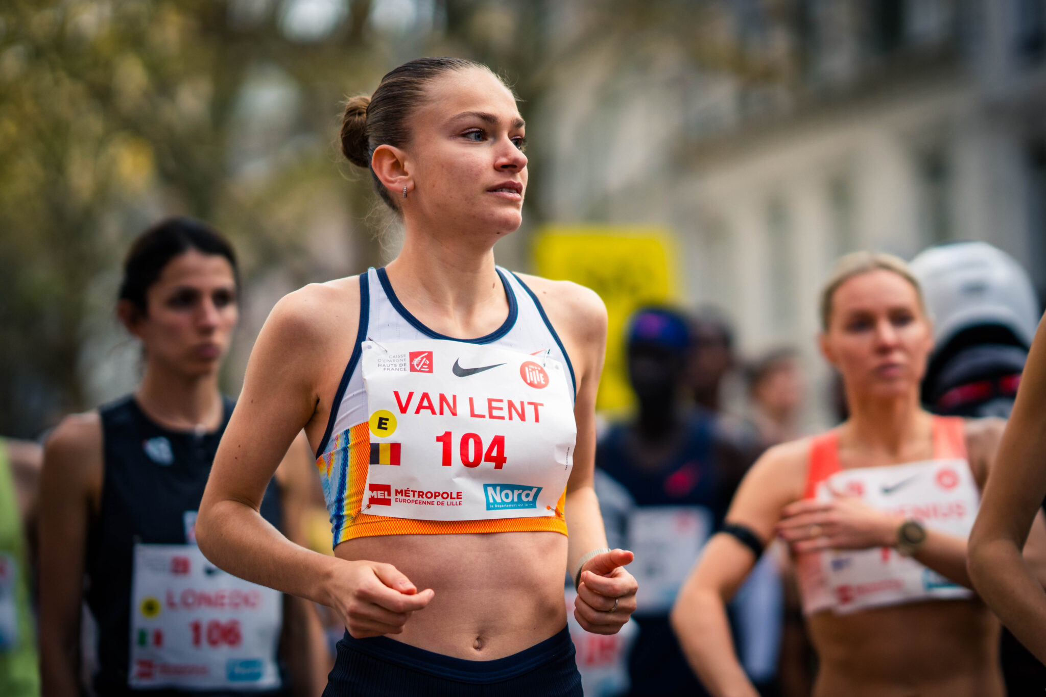 Jana Van Lent bemachtigt topsportcontract, opnieuw 18 profstatuten ...